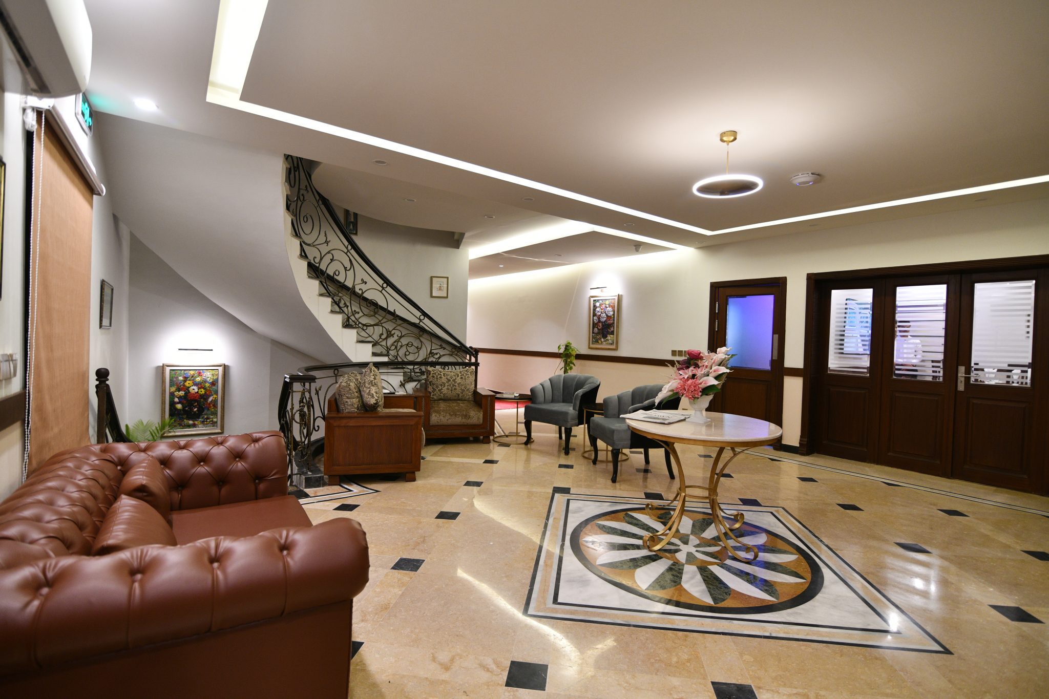 Royal Regency – Come Home to Comfort.
